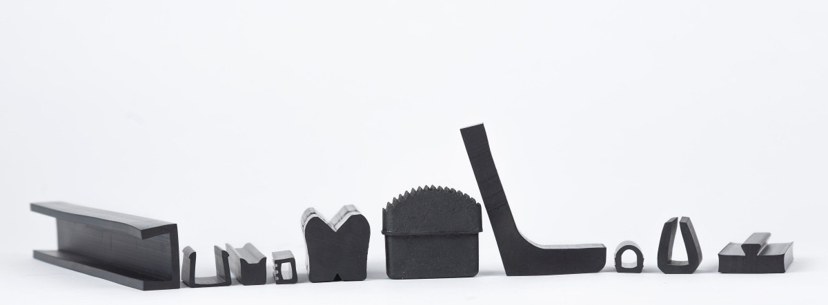 Custom Rubber Extrusions Manufacturer | Nufox Rubber UK